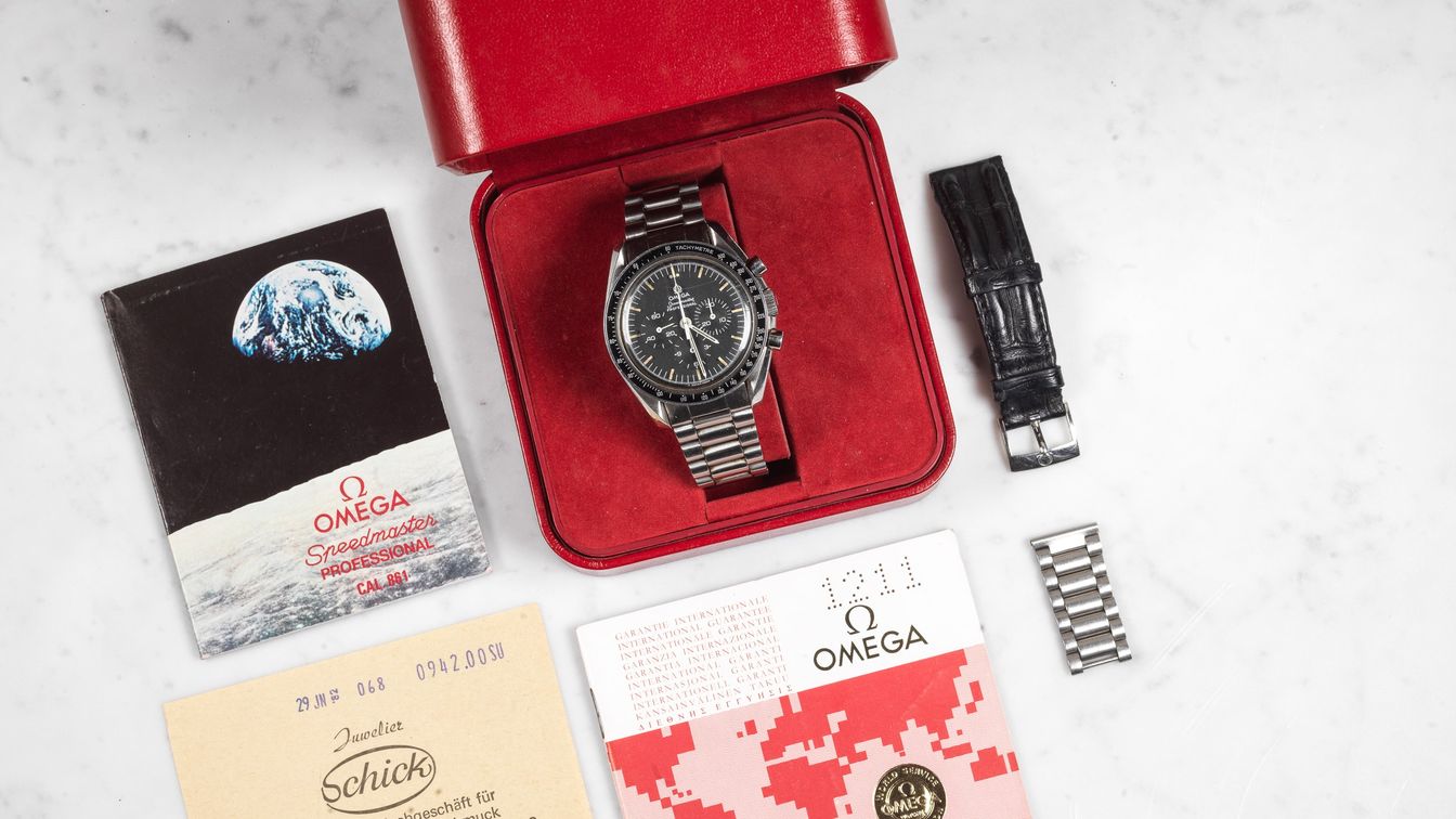 Omega Speedmaster box and papers 1982 - WRIST ICONS
